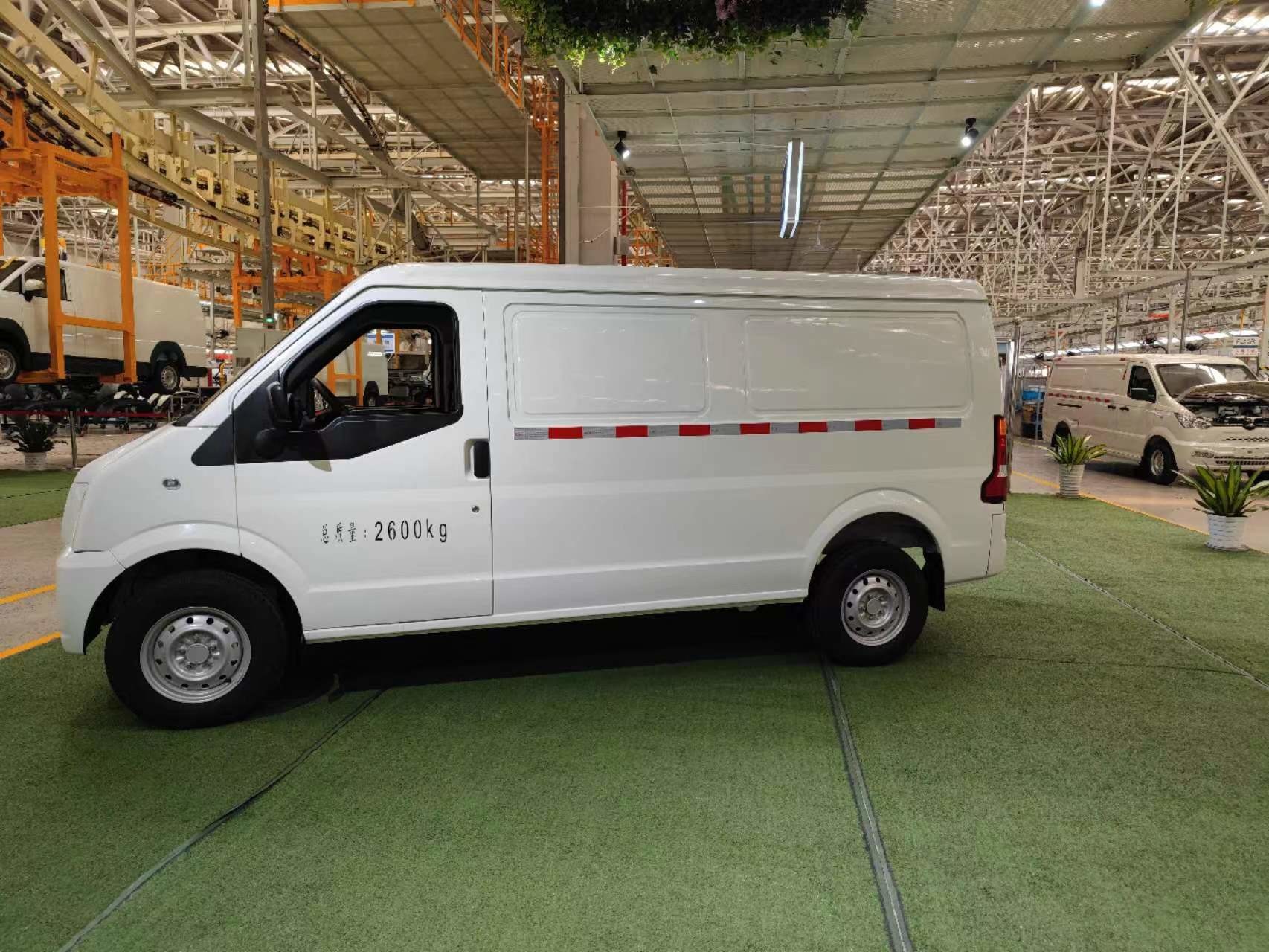Independent Suspension Electric Vehicle Vans Electric Logistics Vehicle